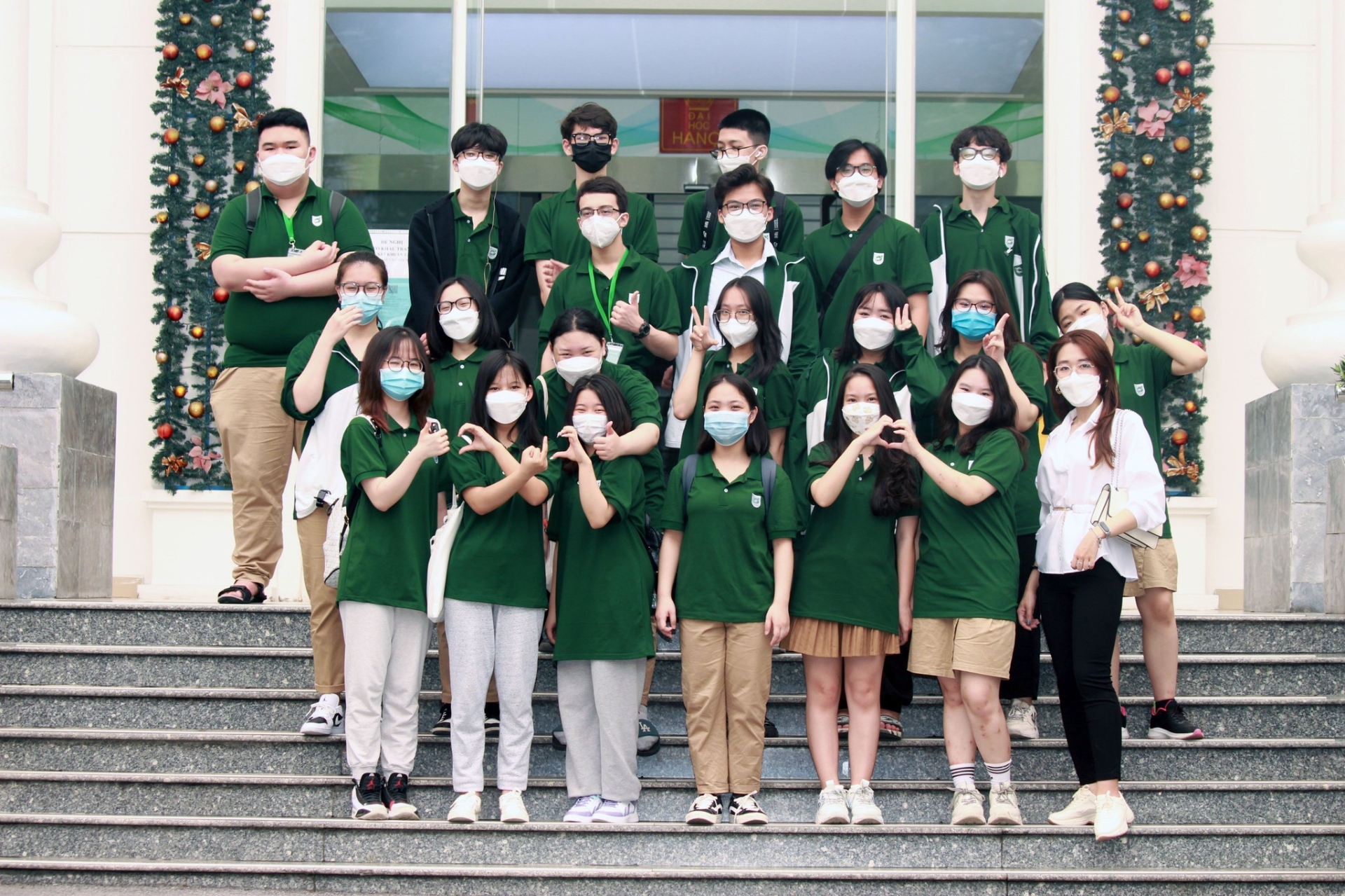 Hanu tour - Trải nghiệm thực tế, vững bước tương lai